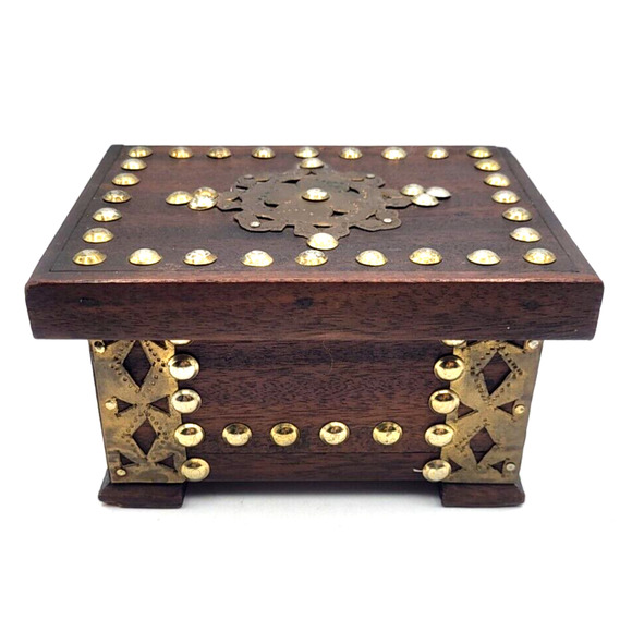 Unbranded | Accents | Vintage Wood Treasure Jewelry Box Hinged Lid ...
